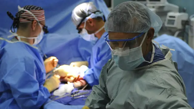Viral Pria Ini Nyamar Jadi Dokter Lalu Operasi Hanya Lihat Tutorial ...