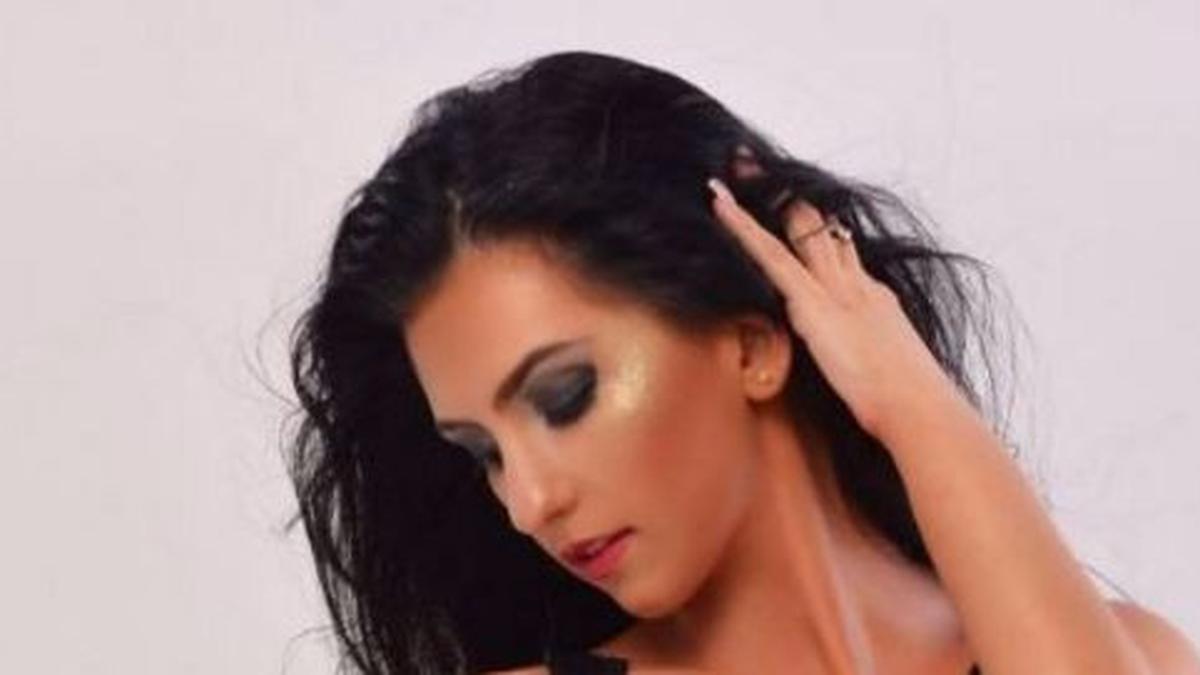 Heboh Model Seksi Lelang Keperawanan Rp Miliar Global Liputan Com