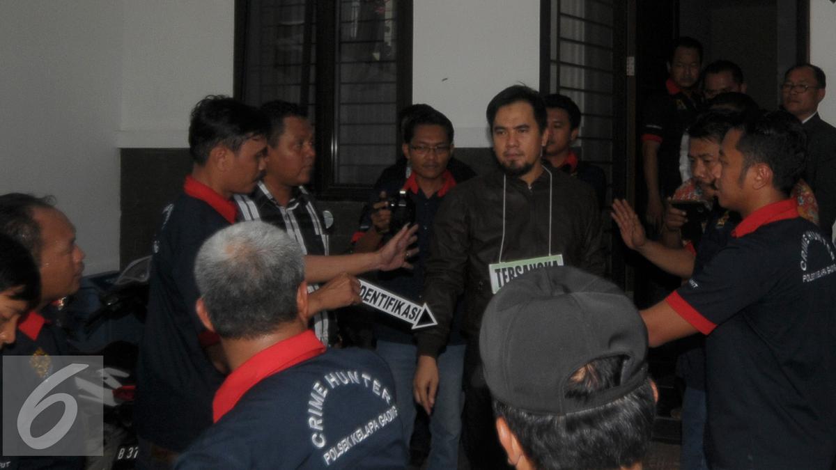 Saipul Jamil Lahap Semua Adegan Rekonstruksi - ShowBiz Liputan6.com