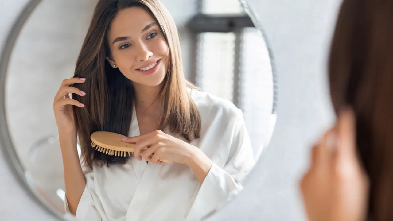 Dapatkan Kilau Rambut Sehat dengan Mudah di Rumah, Begini Caranya ...