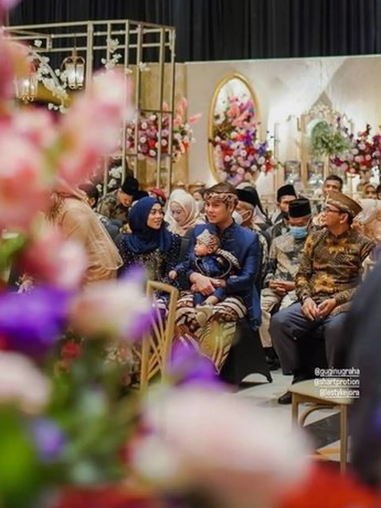 6 Potret Lesti Kejora di Pernikahan Sang Kakak, Tampil Mesra dengan Rizky Billar - Hot Liputan6.com