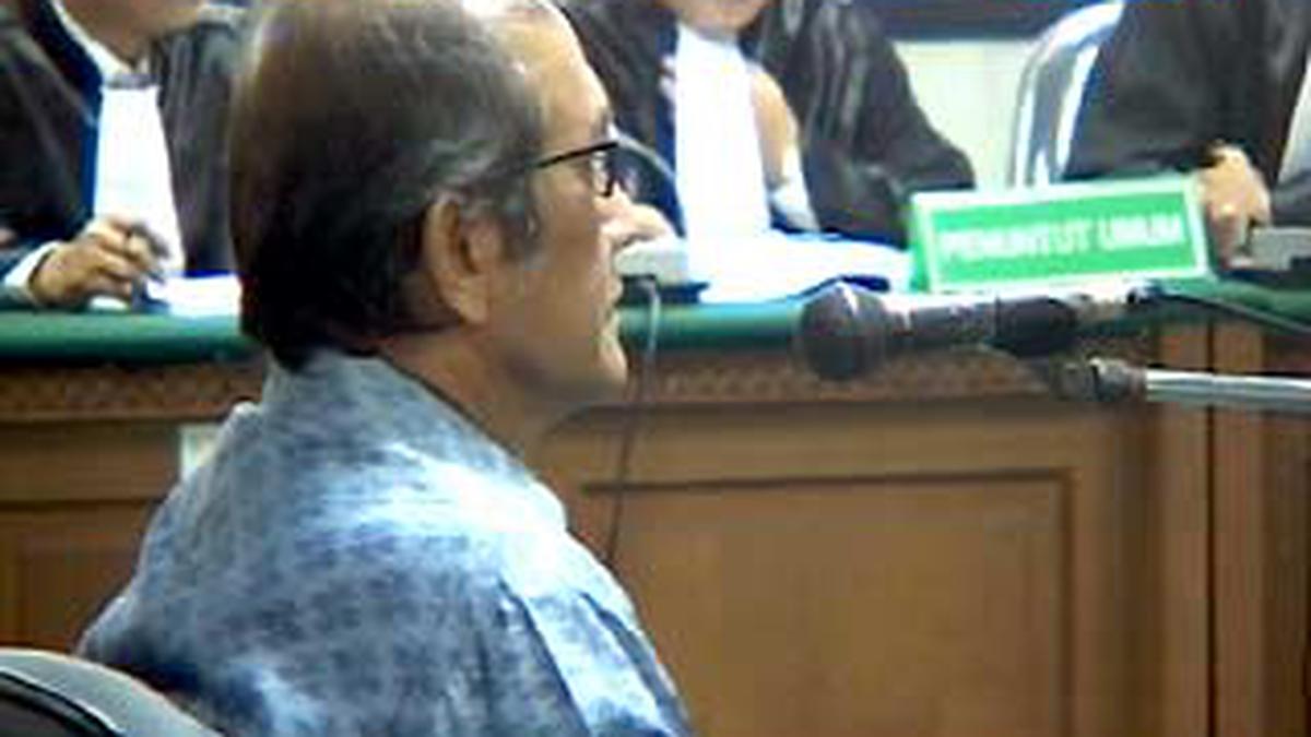 Udju Juhaeri Dituntut Tiga Tahun Penjara - News Liputan6.com