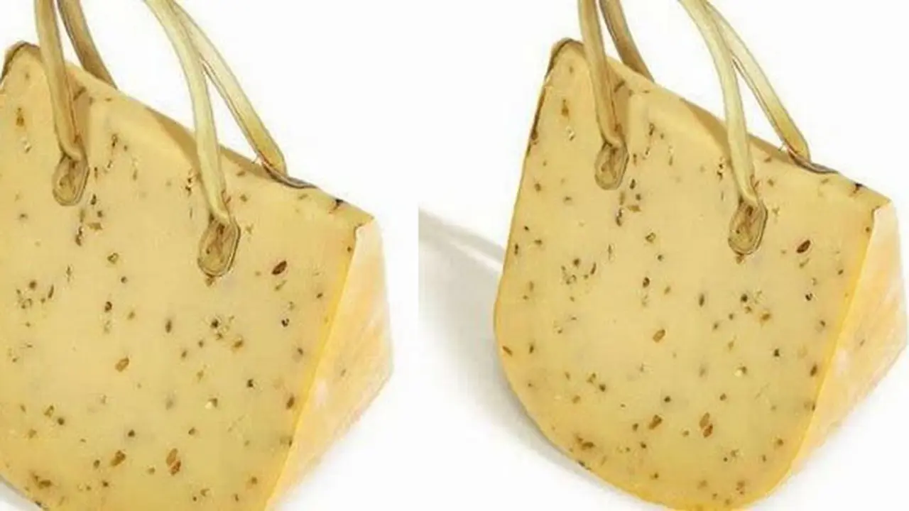 10 Tas Aneh dan Unik Dari Seluruh Dunia, Lihat Yuk! - Fashion Fimela.com