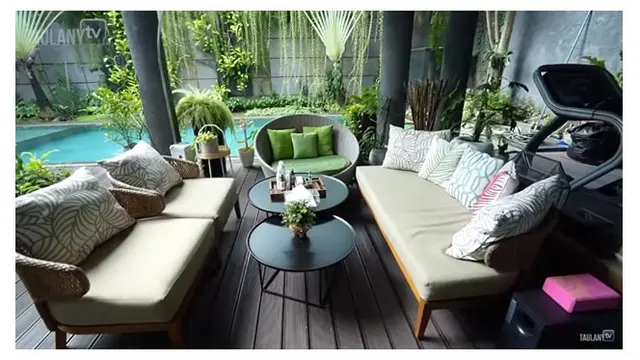 15 Potret Sudut Rumah Rossa, Tempat Penyimpanan Tasnya Curi Perhatian ...