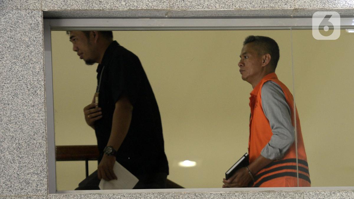 FOTO: Wahyu Setiawan Kembali Jalani Pemeriksaan KPK