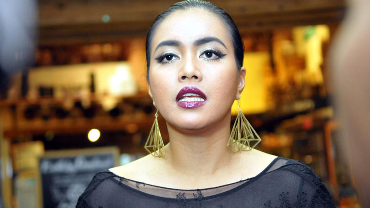 Denada Diungsikan ke Banyuwangi - ShowBiz Liputan6.com