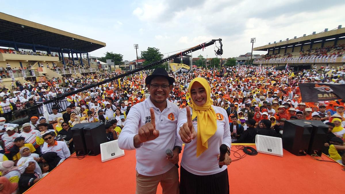 Kampanye Akbar Pilkada Depok, Imam-Ririn Sosialisasikan Sejumlah Program - Pemilu Liputan6.com