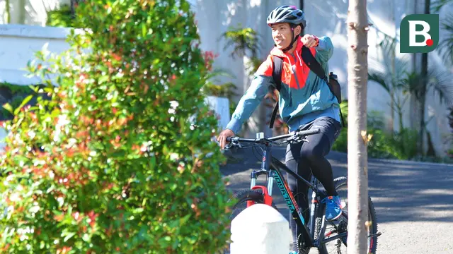 Ahmad Bustomi, Jenderal Lini Tengah yang Akrab dengan Cedera ...