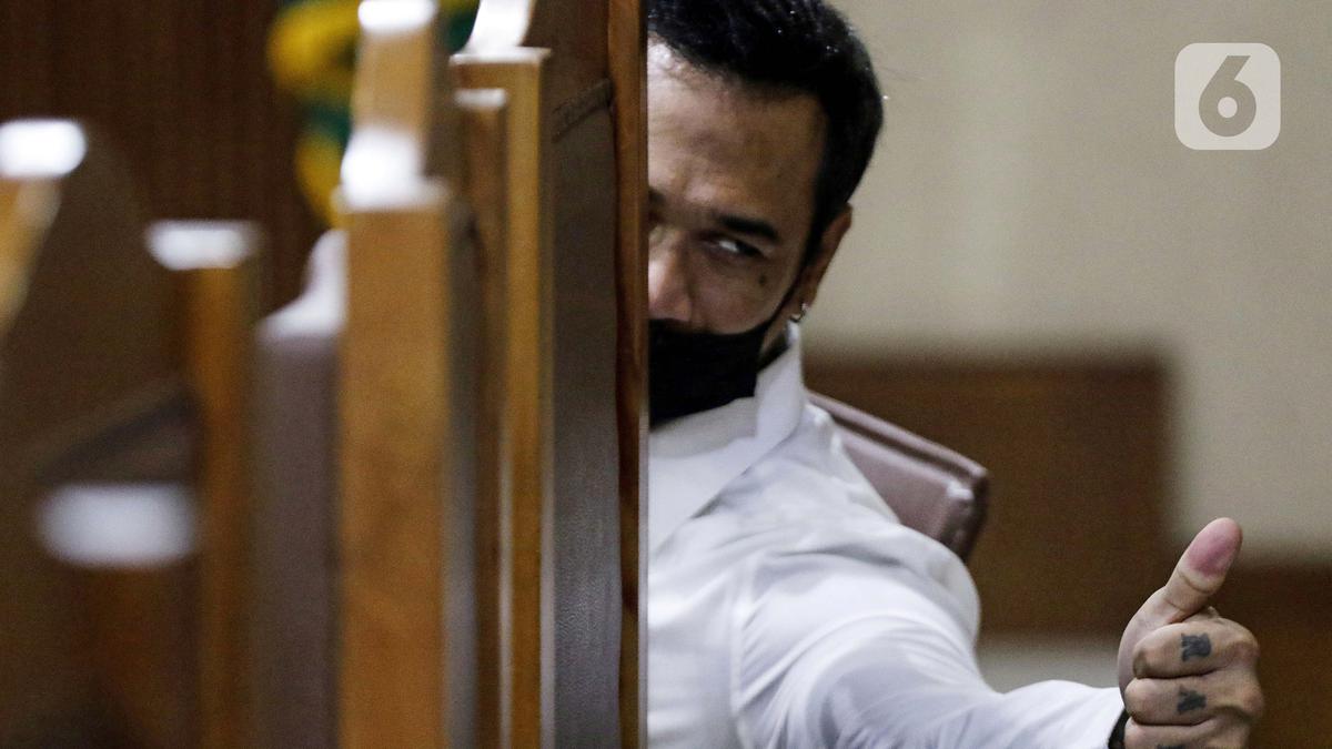 FOTO: Jerinx SID Kembali Jalani Sidang Kasus Dugaan Pengancaman - Foto ...