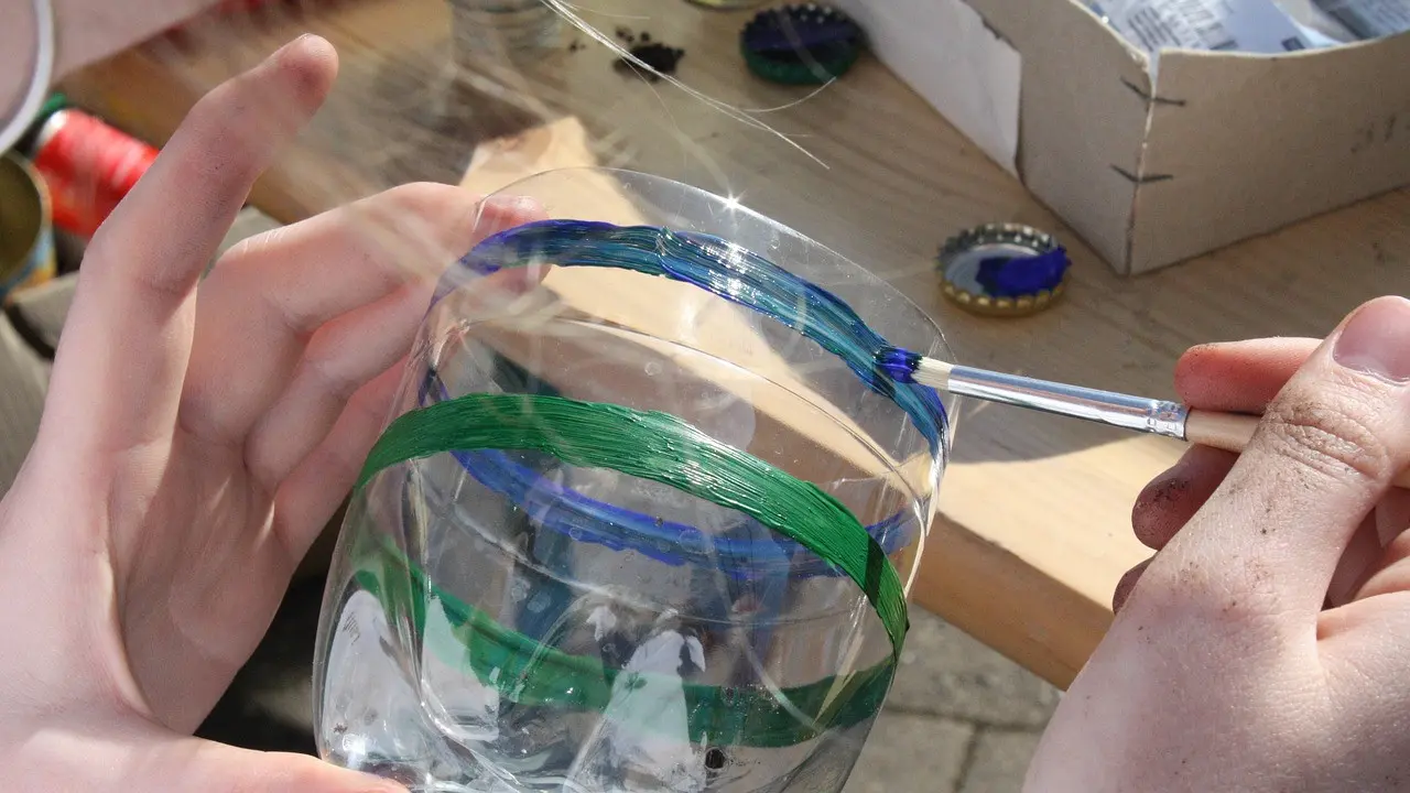 Penggunaan Material Daur Ulang di Rumah, dari Botol Plastik sampai ...