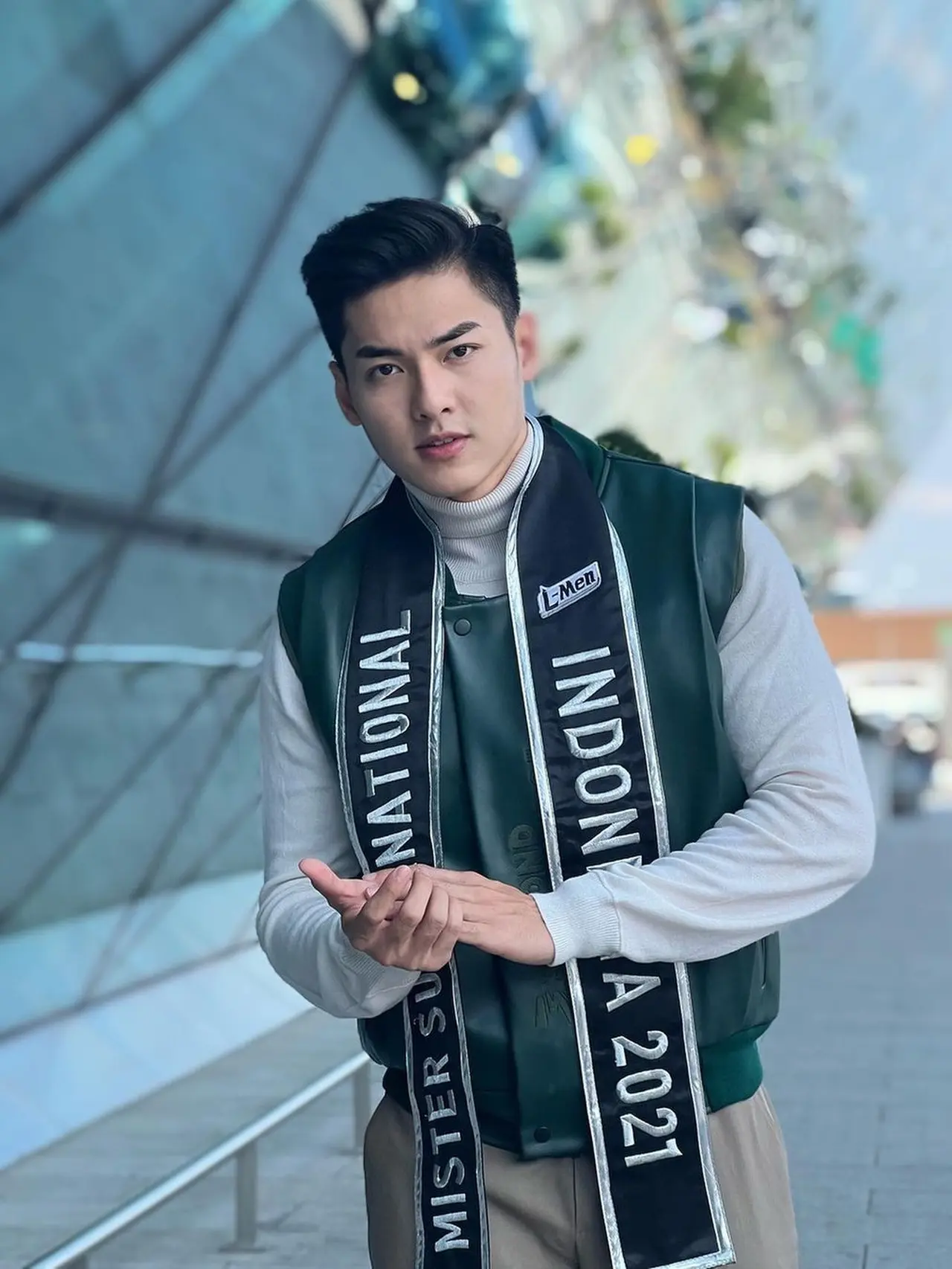 7 Potret Kekar Matthew Gilbert, Wakil Indonesia di Mister Supranational ...