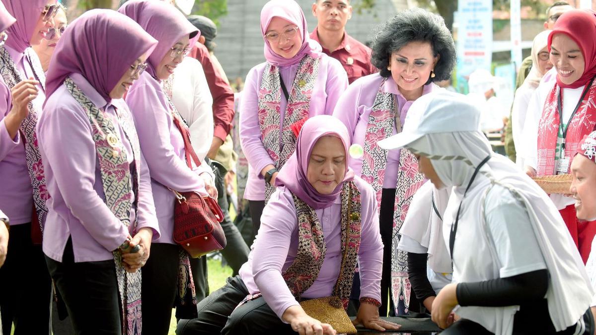 Permainan Bola Bekel, Jejak Permainan Kuno dari Asia hingga Masa Kolonial