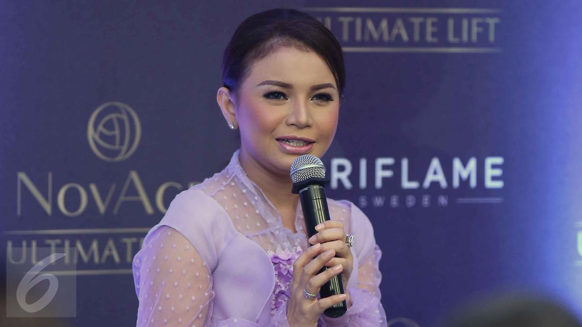 Rossa Tolak Tawaran Kerja saat Sahur - Islami Liputan6.com