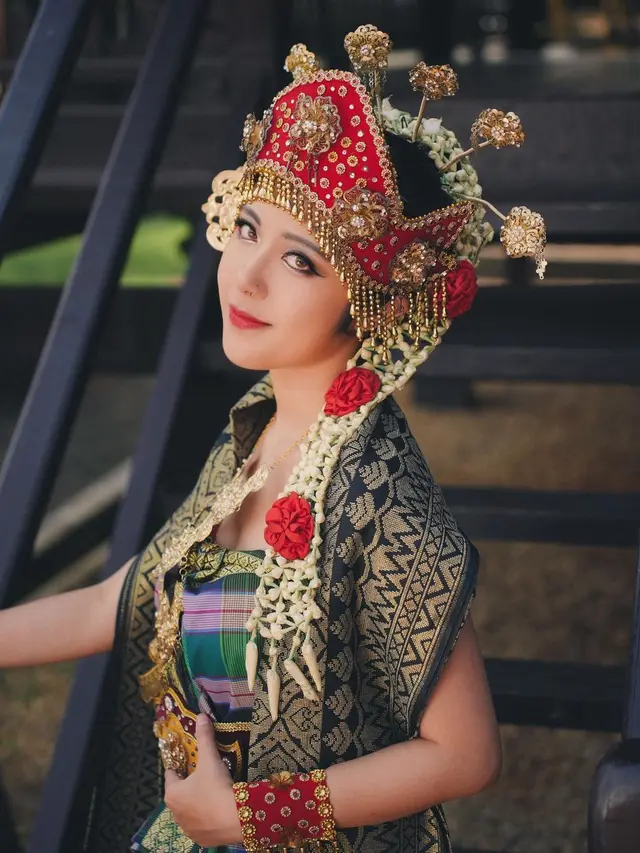 8 Potret Pui Ting Chin Penyanyi Malaysia Dituding Curi Lagu Pok Ame Ame ...