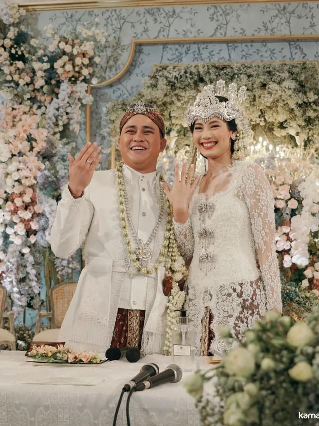 Baru Menikah, Ini 6 Potret Perjalanan Cinta Ilham HIVI! dan Windy Apsari - Hot Liputan6.com