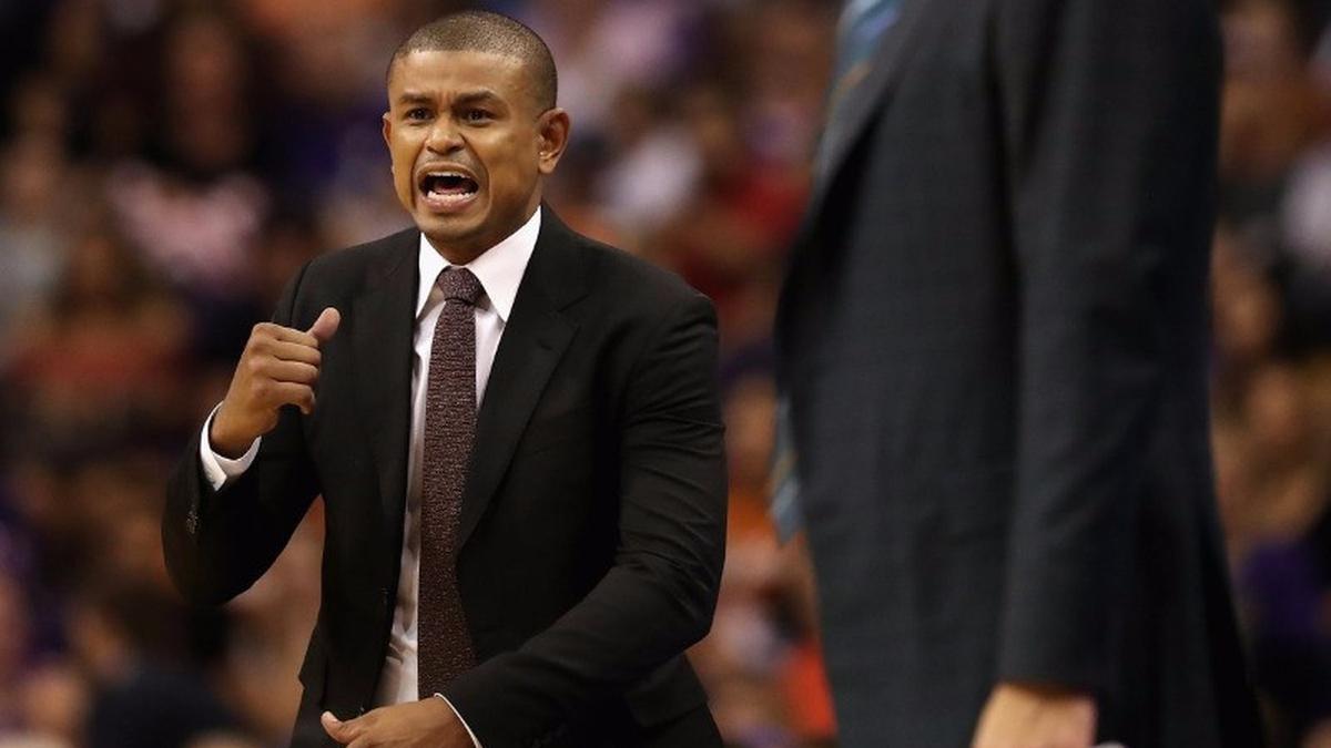 Phoenix Suns Pecat Pelatih Earl Watson - NBA Bola.com