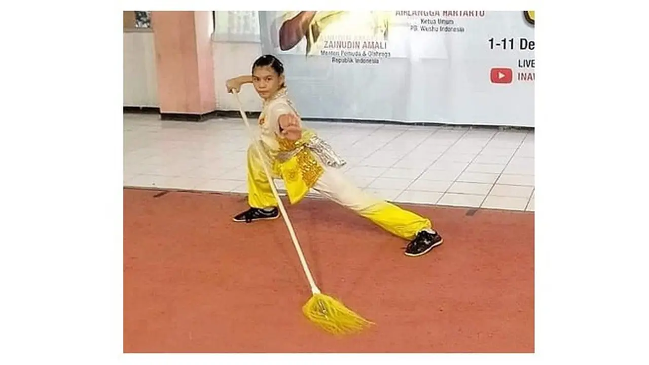 6 Potret Maria Luna Ferisha, Putri Chris John Sekaligus Atlet Wushu ...