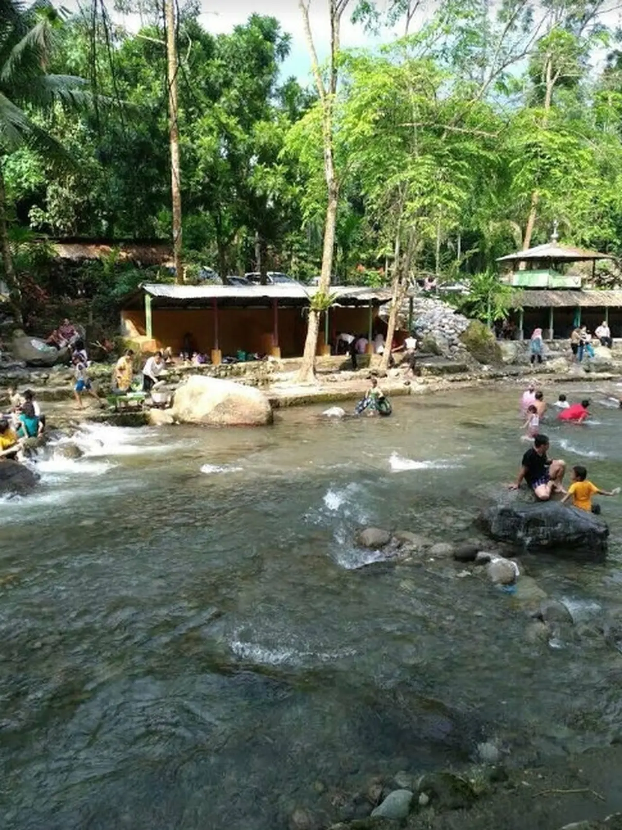 Pemandian Alam Sembahe, Destinasi Wisata di Deli Serdang yang Diterjang ...
