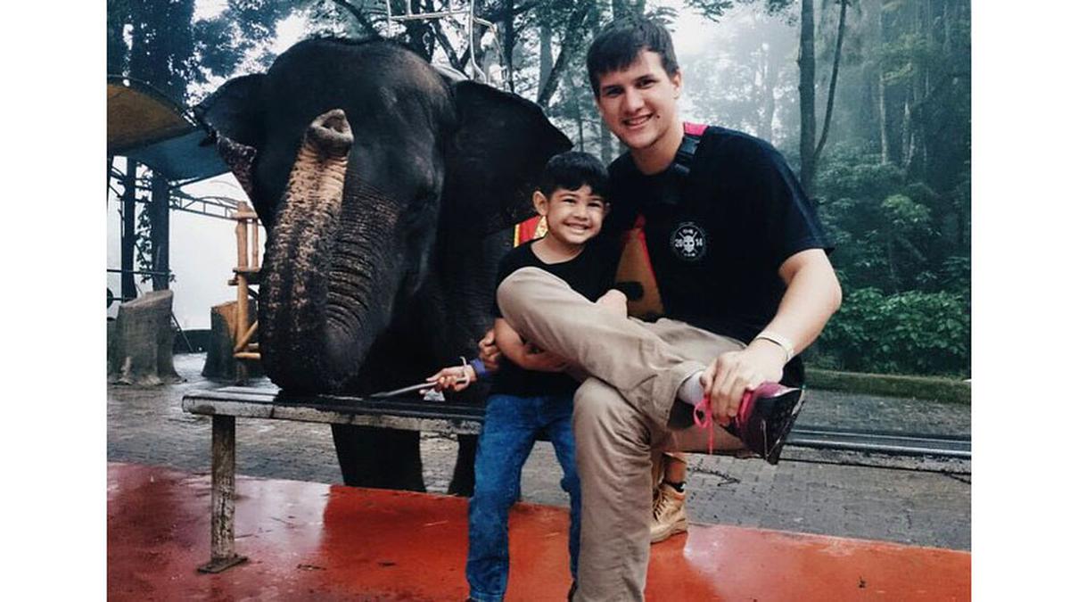 KPAI: Anak Pertama Risty Tagor Trauma dengan Stuart Collin - ShowBiz ...