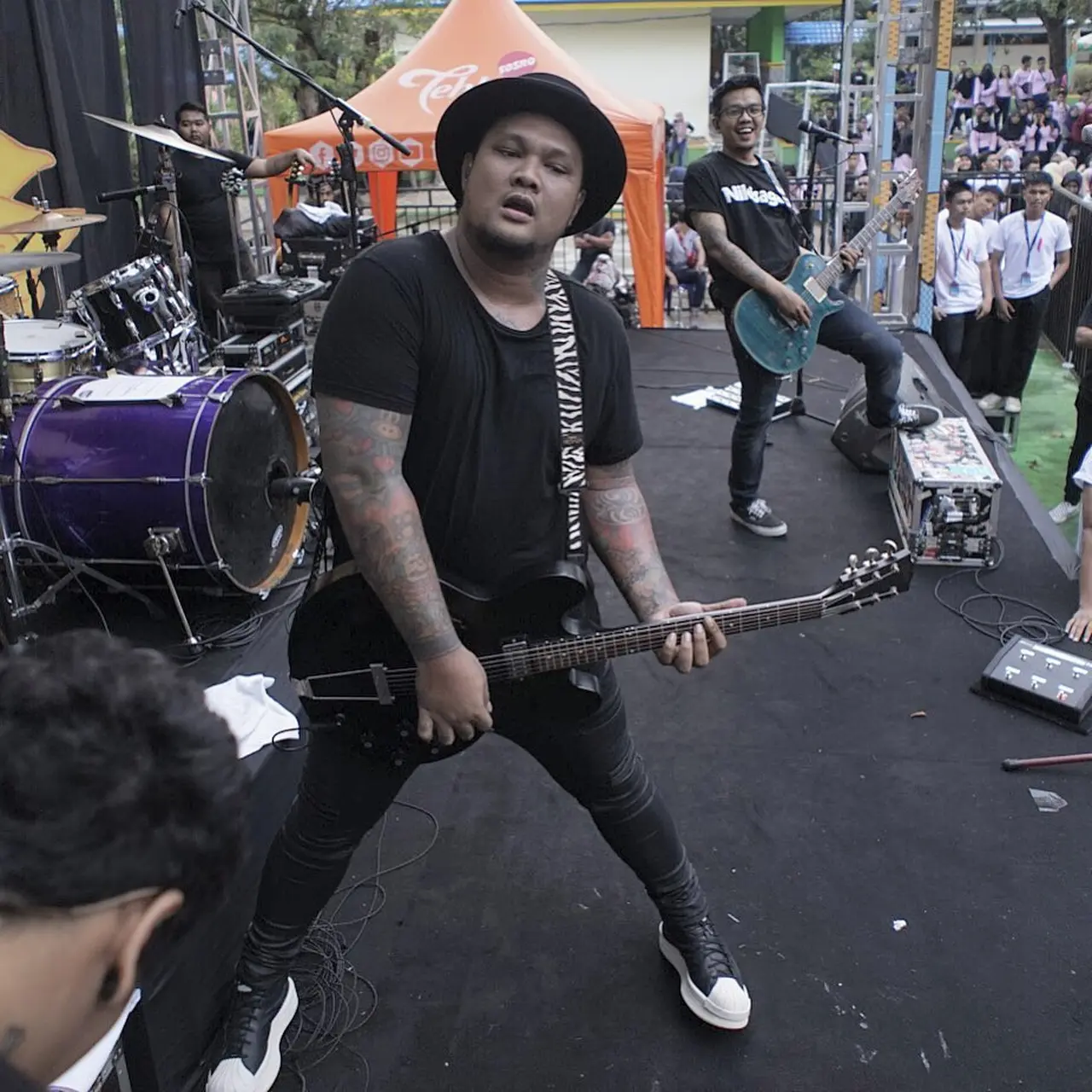 4 Vokalis Band Indonesia yang Raih Sukses Bersolo Karier ...