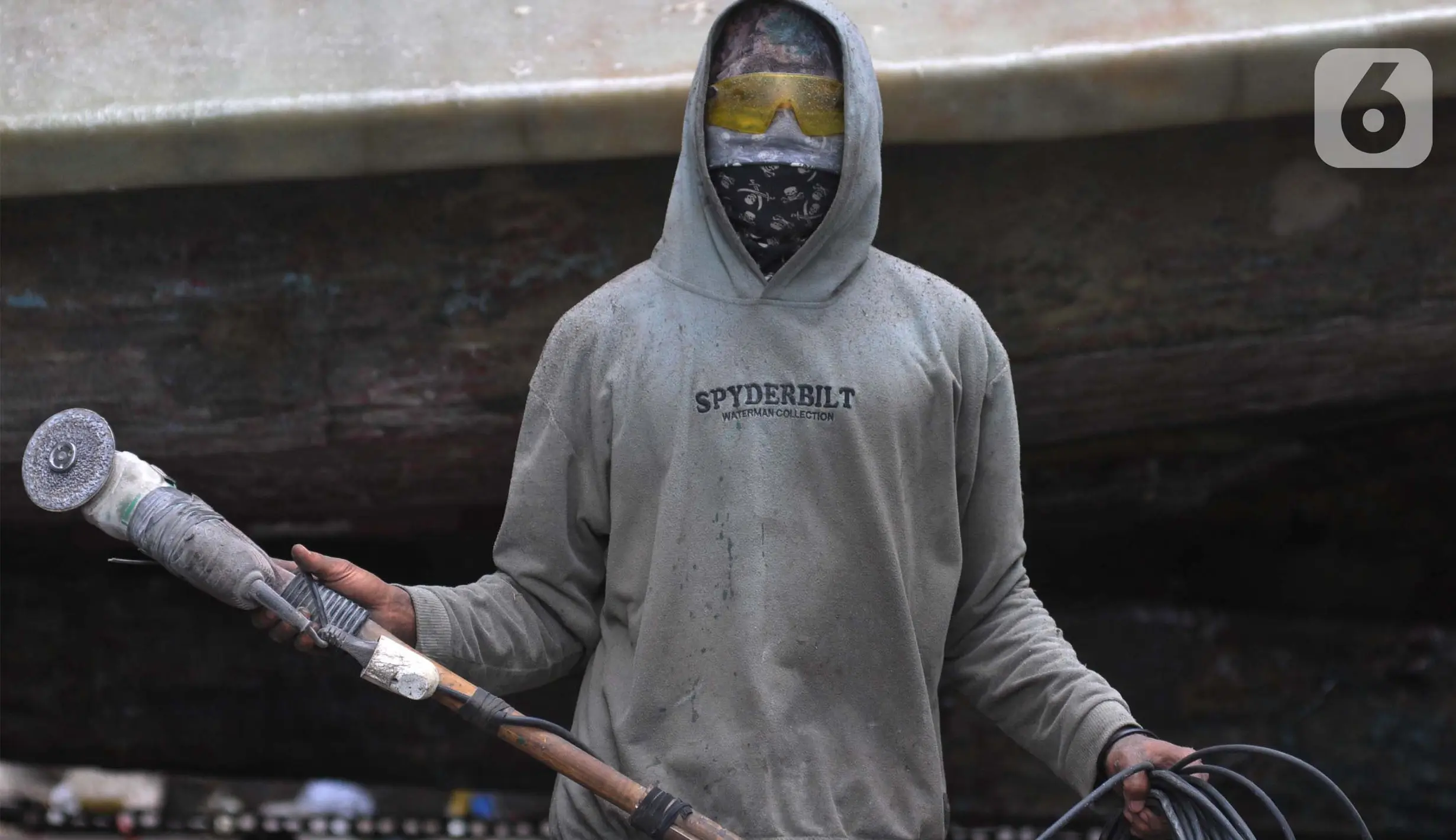 Perbaikan Kapal Nelayan di Muara Angke - Foto Liputan6.com