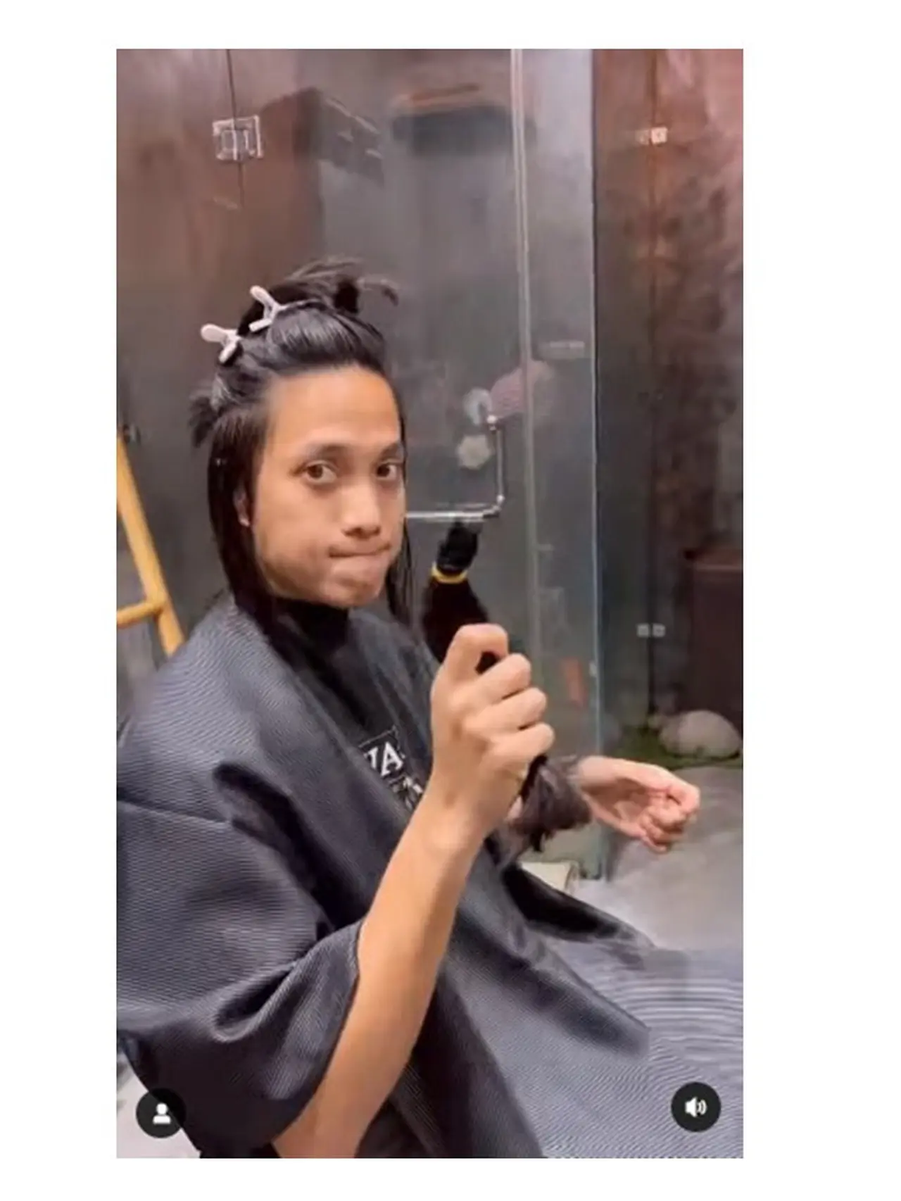 8 Potret Dikta Potong Rambut Gondrong, Beri Semangat Bagi Pejuang ...