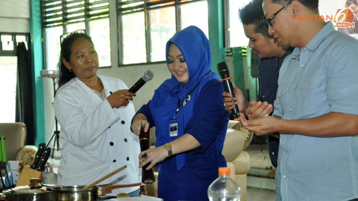 Chef Inggrid Cia Turun Tangan Bantu Korban Banjir - ShowBiz Liputan6.com