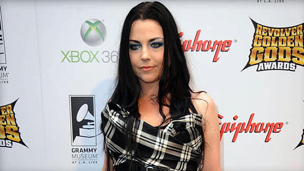 Tujuh Tahun Menikah, Amy Lee Hamil Anak Pertama - ShowBiz Liputan6.com