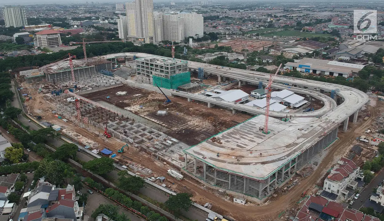 FOTO: Begini Suasana Pembangunan Depo LRT dari Udara - Foto Liputan6.com