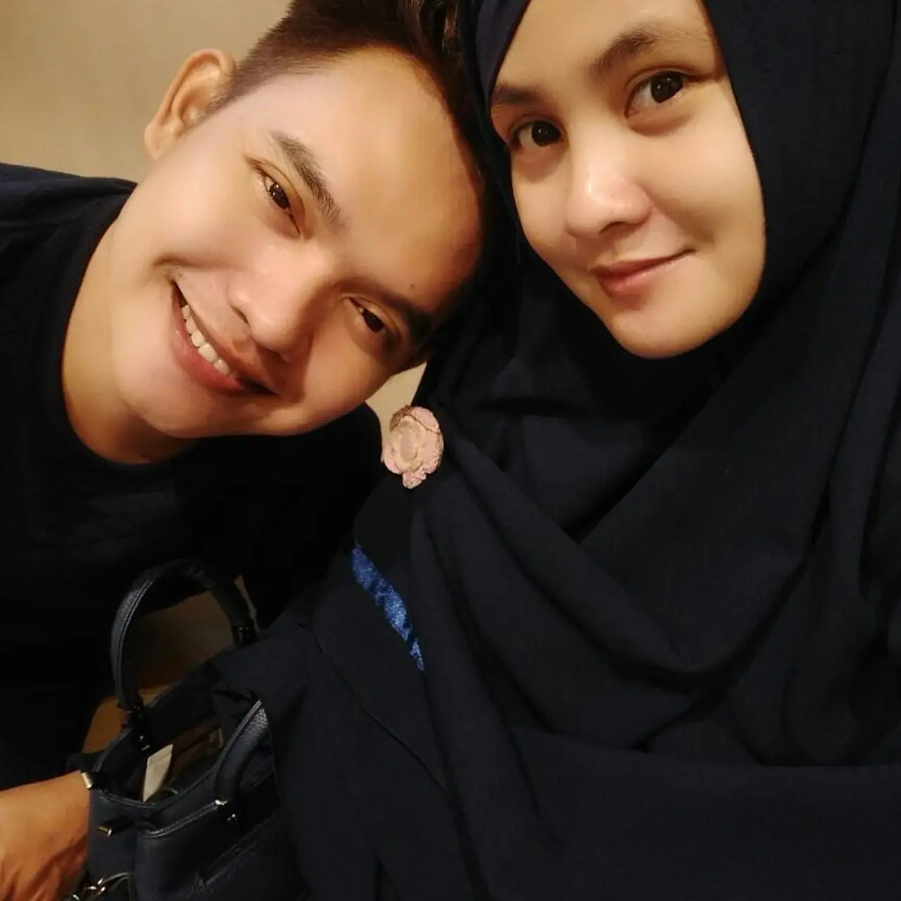 6 Potret Dodhy Kangen Band dan Istri Rujuk, Ingat Modal Nikah Rp 500 ...