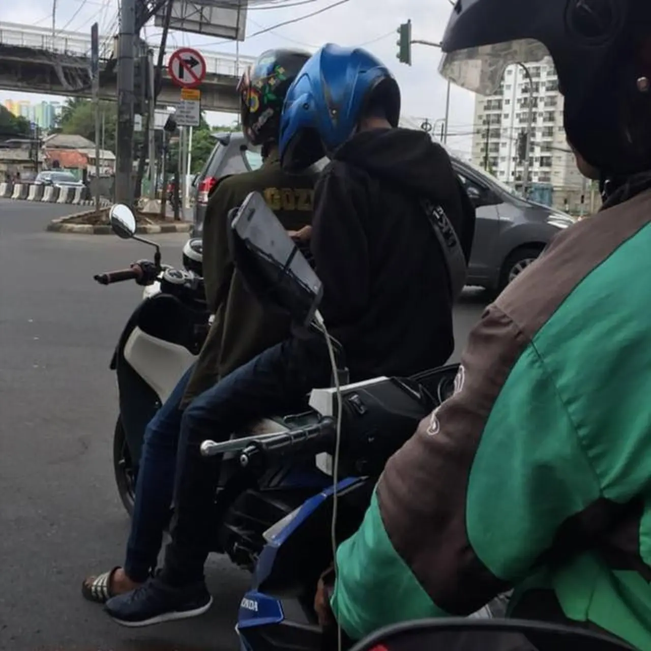 Kumpulan Potret Kreativitas Ojol yang Tiada Tanding Tiada Banding - Otomotif Liputan6.com