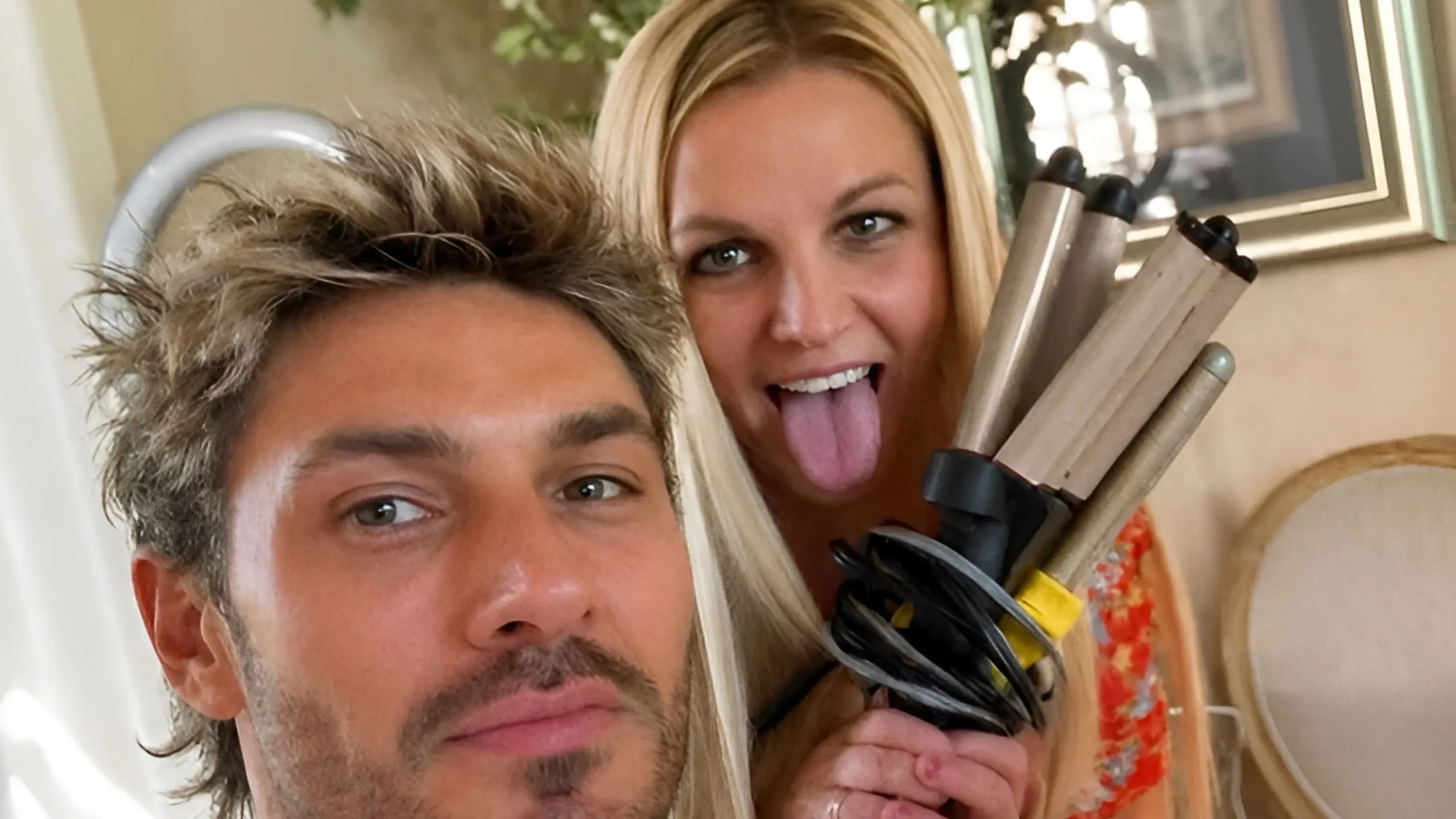 Britney Spears Stunning New Look by Hairstylist Chris Appleton
