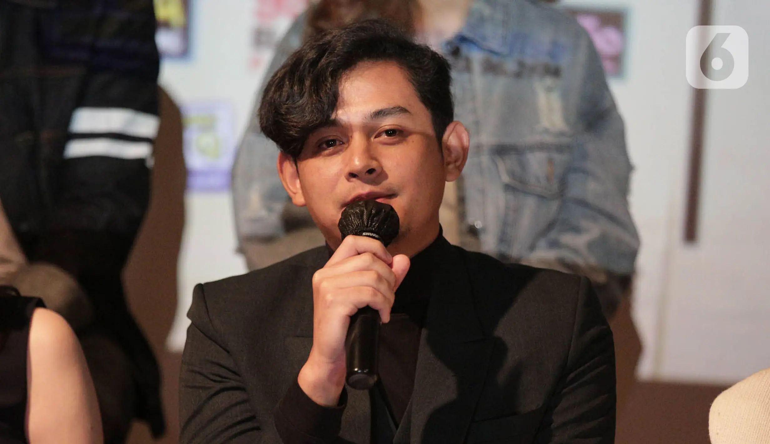 FOTO: Penampilan Tiga Pemeran Film Atas Nama Surga Saat Gala Premier ...