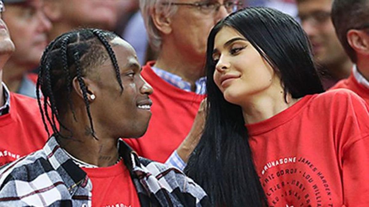 Pendapat Manis Travis Scott Soal Anak Pertamanya Bersama Kylie Jenner ...