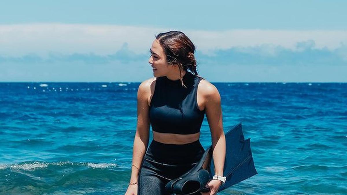 Celana Gisella Anastasia Melorot Saat di Depan Kamera - Entertainment ...