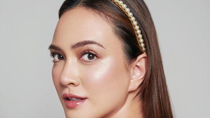 6 Potret Shandy Aulia Pamerkan Perut Buncit, Tetap Cantik dan Curi ...