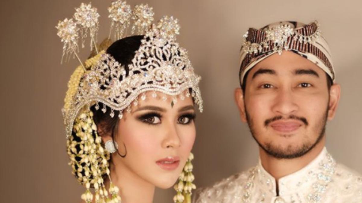 Jadi Pengantin, Cantiknya Syahnaz Sadiqah Pada Makeup Akad dan Resepsi - Beauty Fimela.com