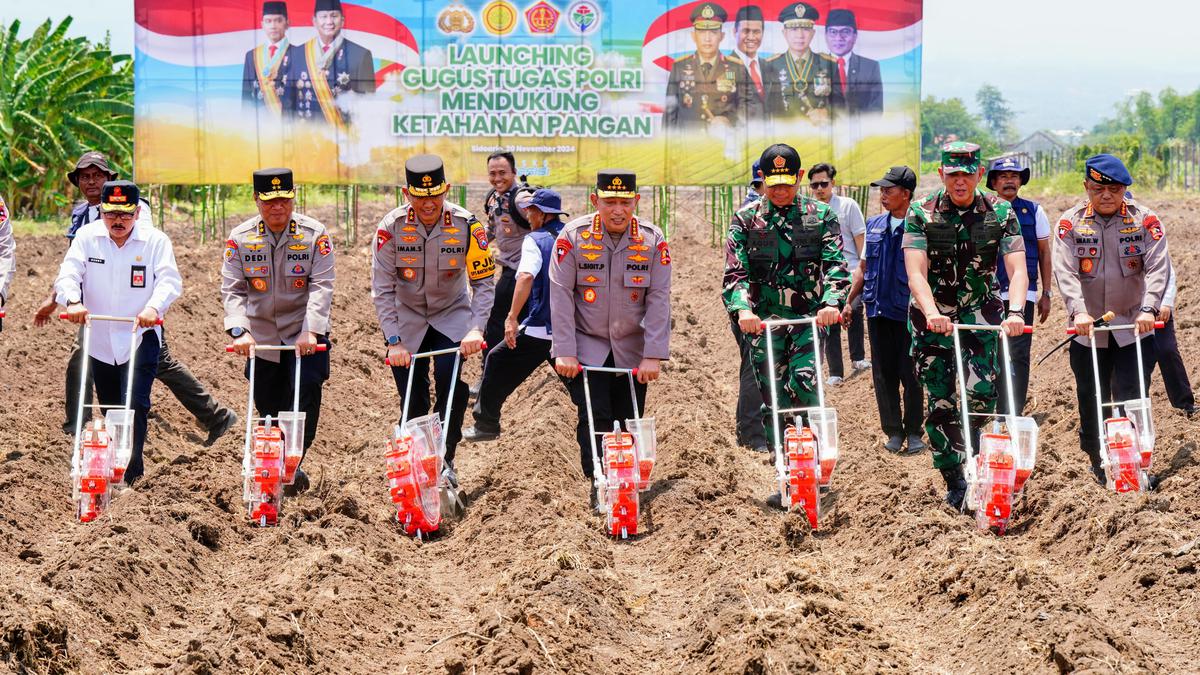 Kapolri Resmikan Gugus Tugas Polri Dukung Misi Asta Cita Prabowo - News ...