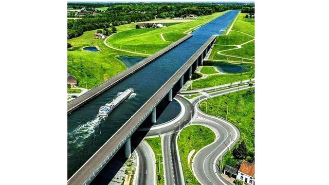 6 Potret Pont Canal Du Sart, Jembatan Penyeberangan Kapal Unik di ...