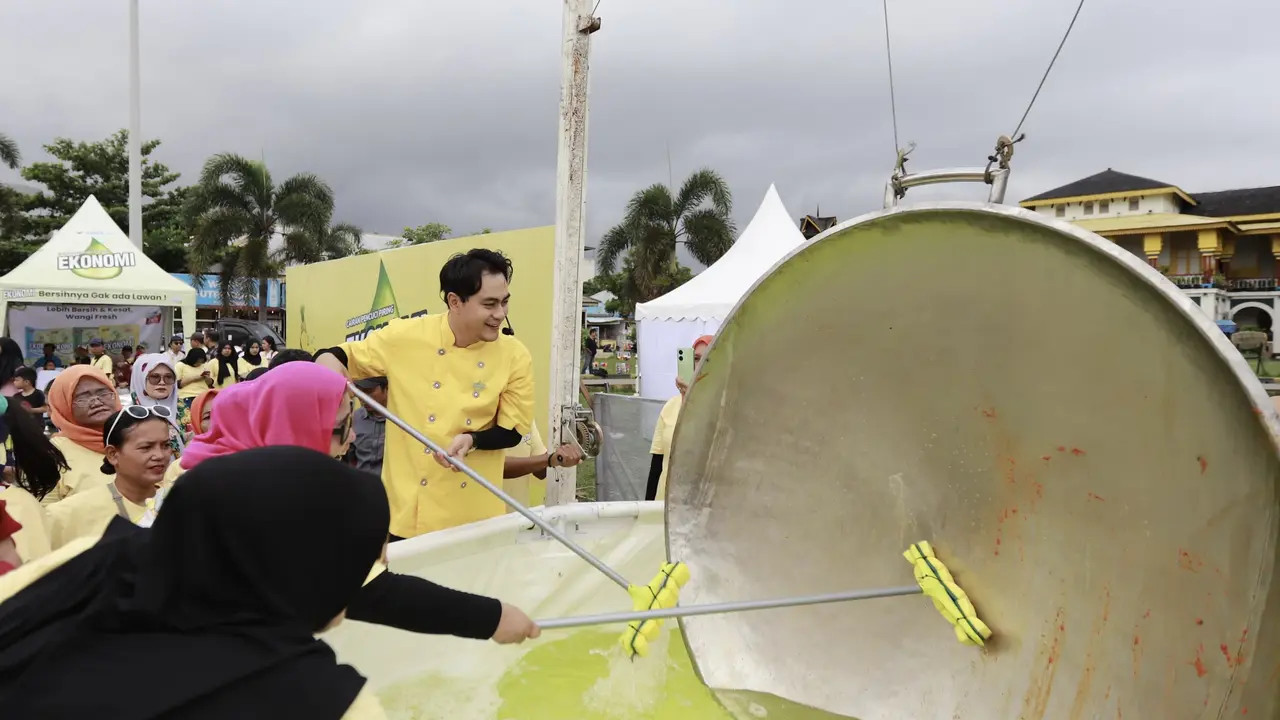 Chef Steby Rafael Hadiri Mabar Kuali Nusantara, Ulas Kari Ayam Medan ...