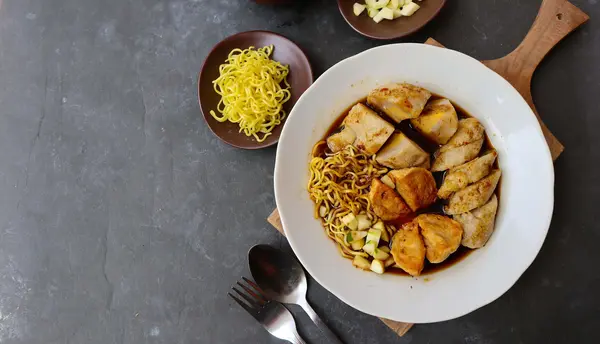 Supel Artinya Pandai Adaptasi, Begini Ciri dan Cara Memilikinya - Hot ...