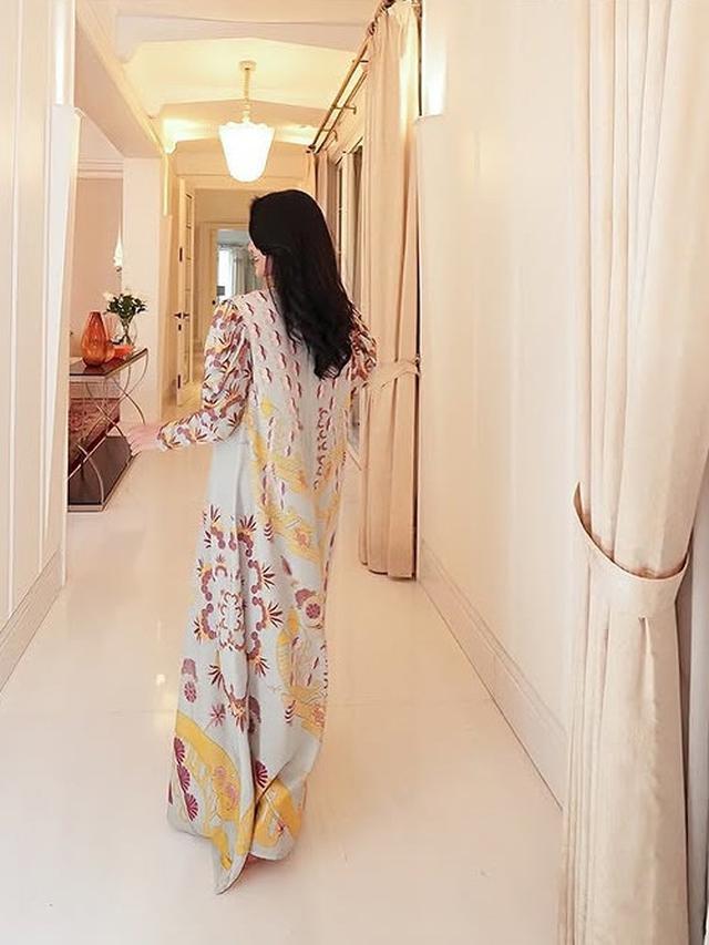 7 Potret Elma Agustin Eks Girlband Princess Resmi Mualaf, Lebaran Perdana