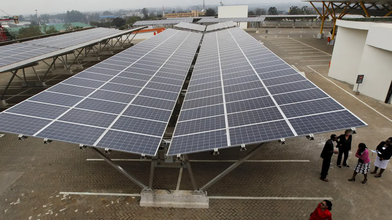 Panel Surya General Motors Luasnya Setara 125 Lapangan Bola? - Otomotif ...