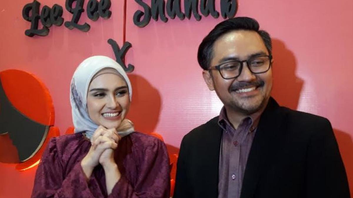 Zee Zee Shahab Sibuk Bisnis, Bagaimana Urus Keluarga?