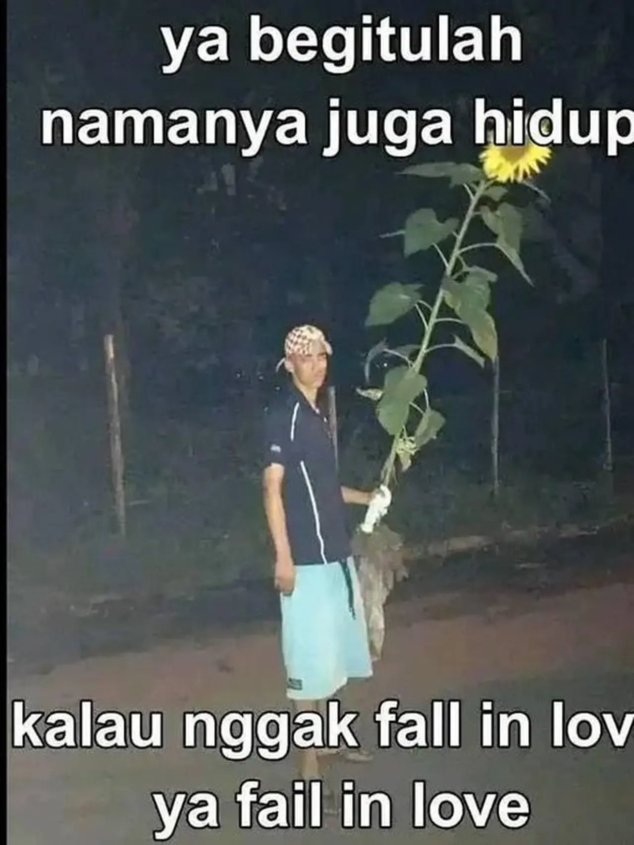 6 Meme Lucu Hidup Keras Ini Bikin Geleng Kepala - Hot Liputan6.com