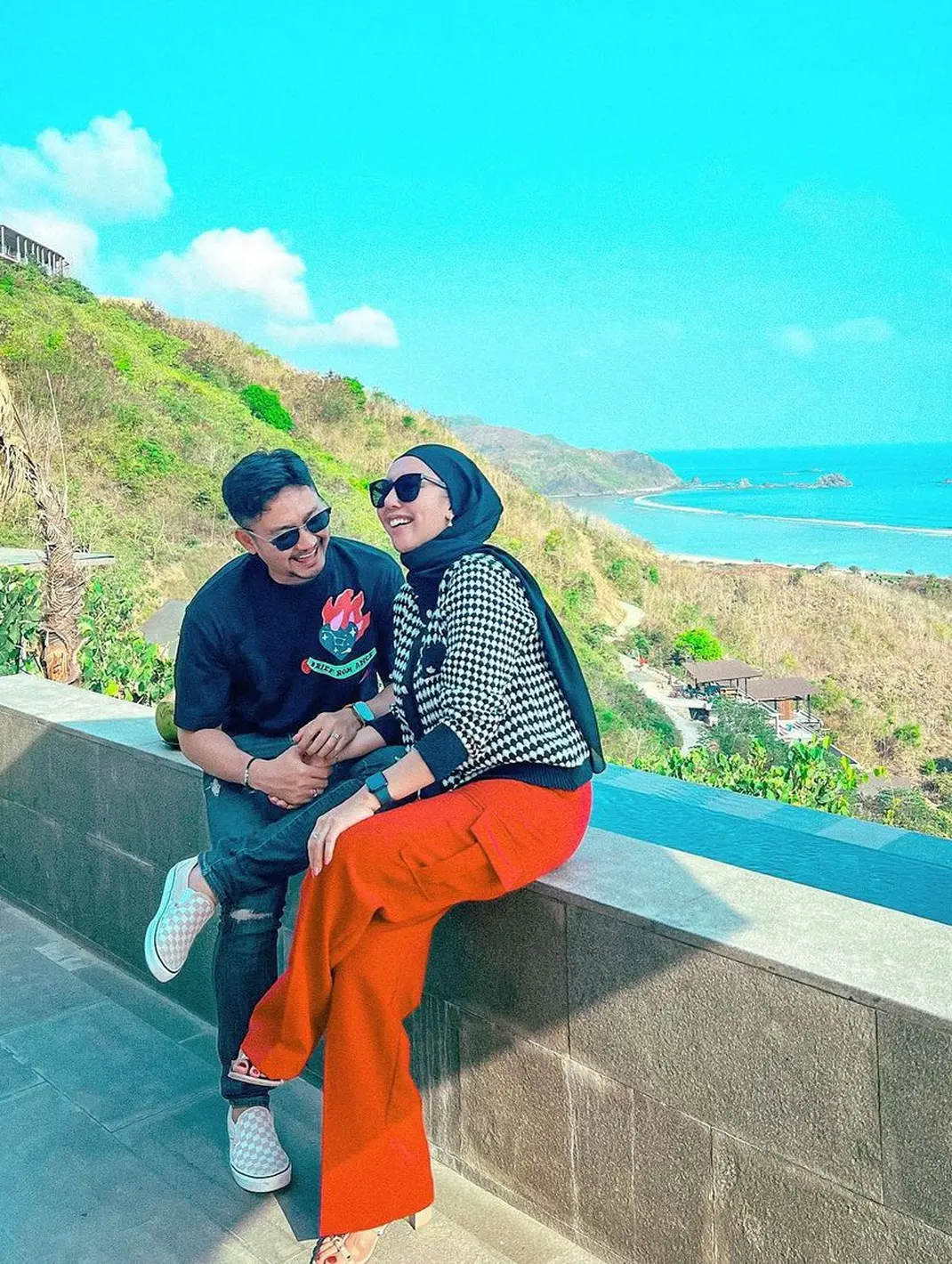 6 Bulan Nikah, Potret Angga Wijaya dan Nurul Kamaria yang Makin Mesra ...