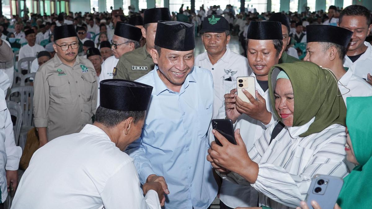 Pemimpin Sederhana dan Merakyat, Setyo Wahono Didukung Jadi Bupati ...
