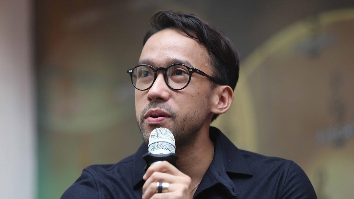 Album Debut, Maruli Tampubolon Andalkan Lagu Cinta Raffi-Nagita