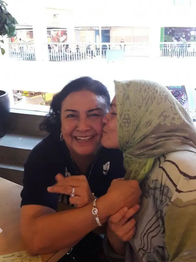 6 Potret Astrid Kuya Bareng Ibunya yang Berprofesi Sebagai Pendeta ...