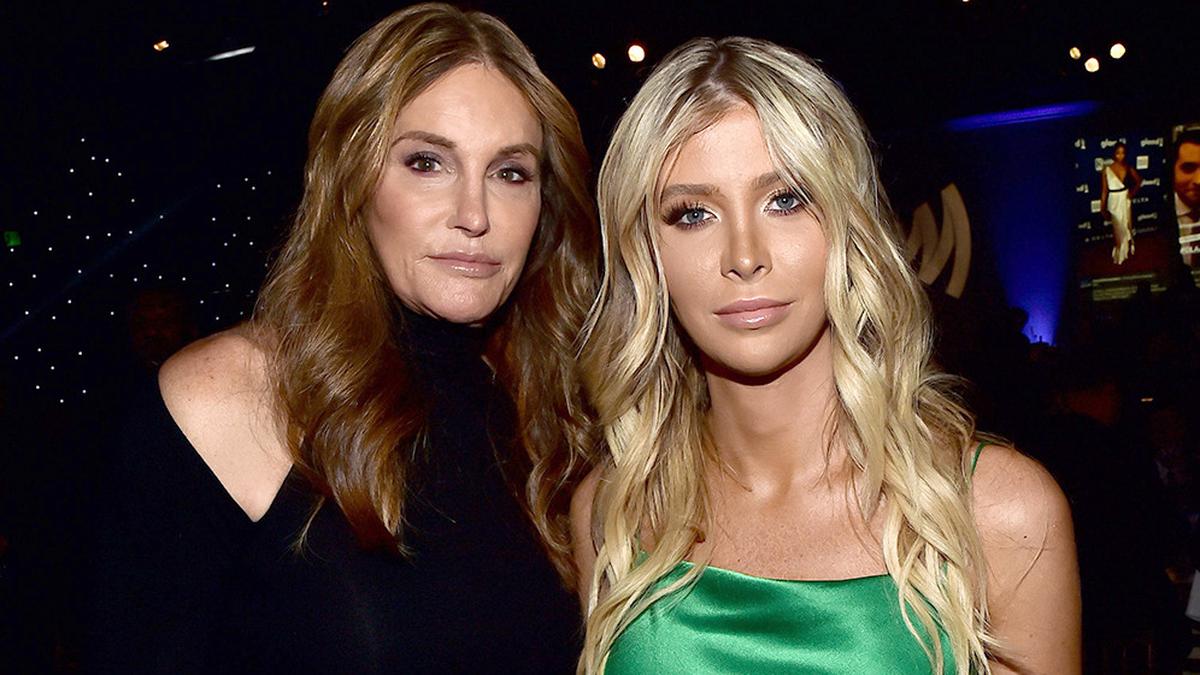 Beda 47 Tahun, Caitlyn Jenner Akan Nikahi Sophia Hutchins? - Photo ...